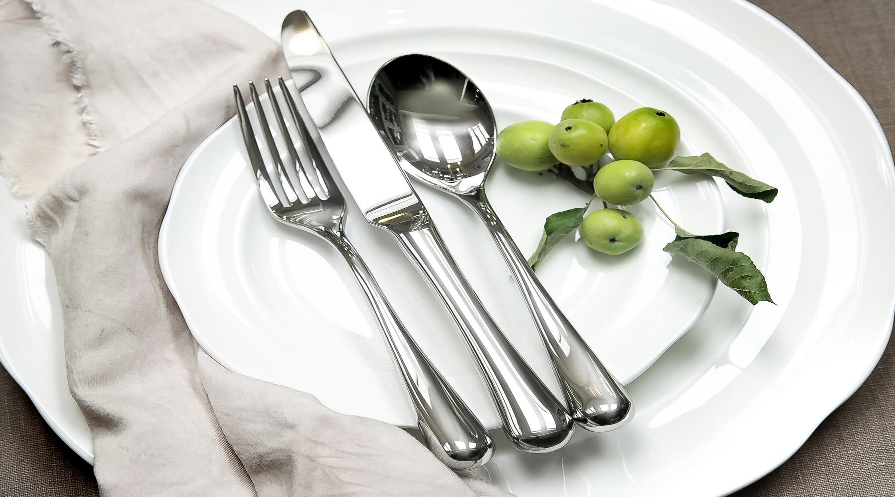 Robert Welch | Radford Bright Cutlery – Potters Cookshop