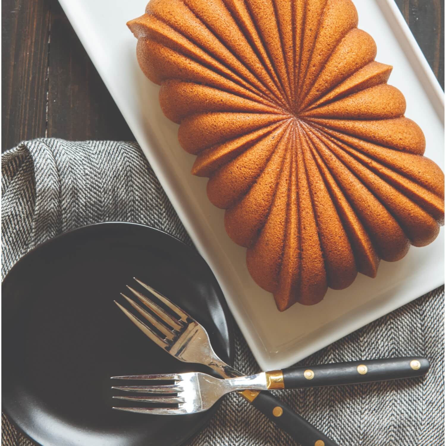Buy Nordic Ware | Fluted Loaf Pan - Gold – Potters Cookshop