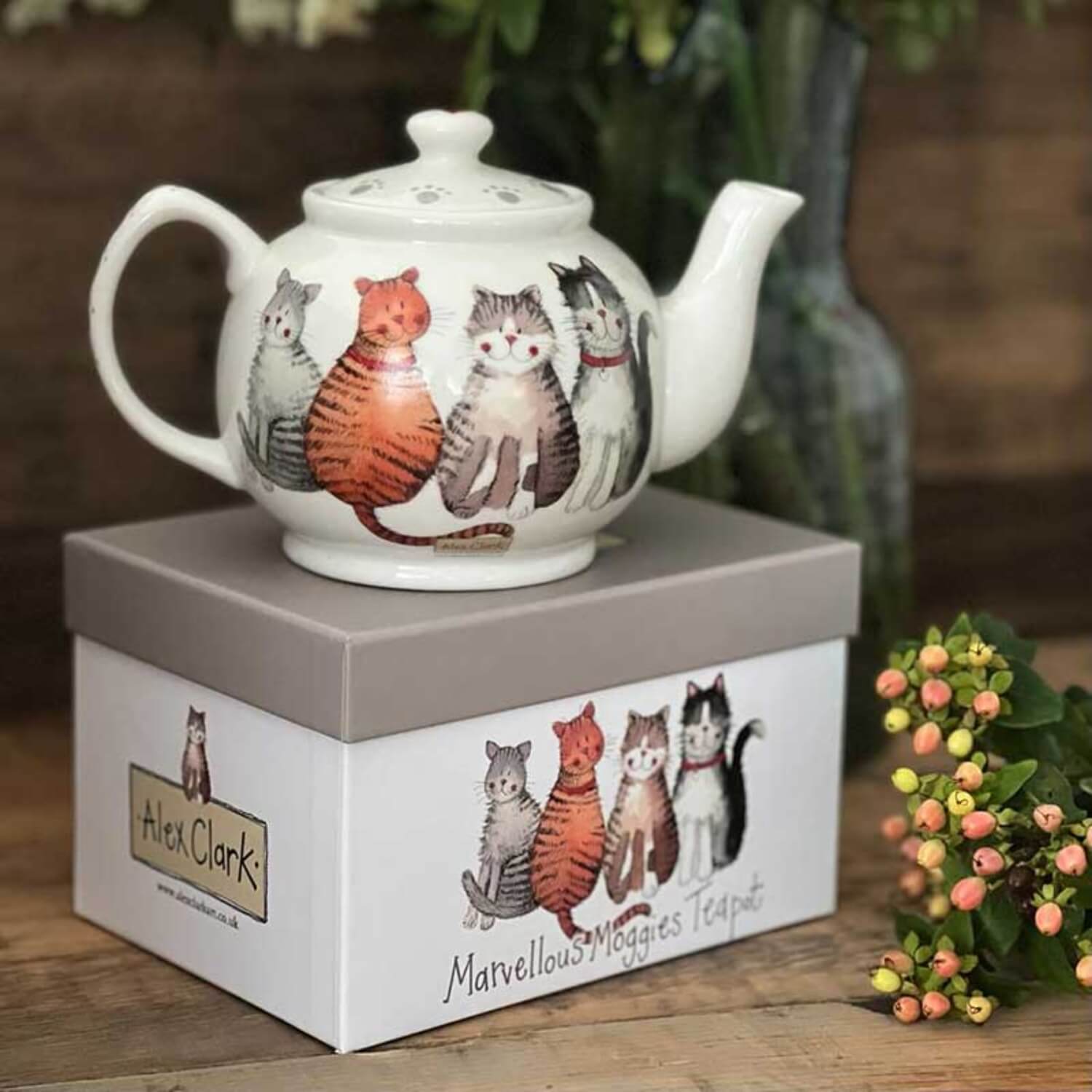 Buy Alex Clark | 2-3 Cup Teapot - Marvellous Moggies – Potters Cookshop