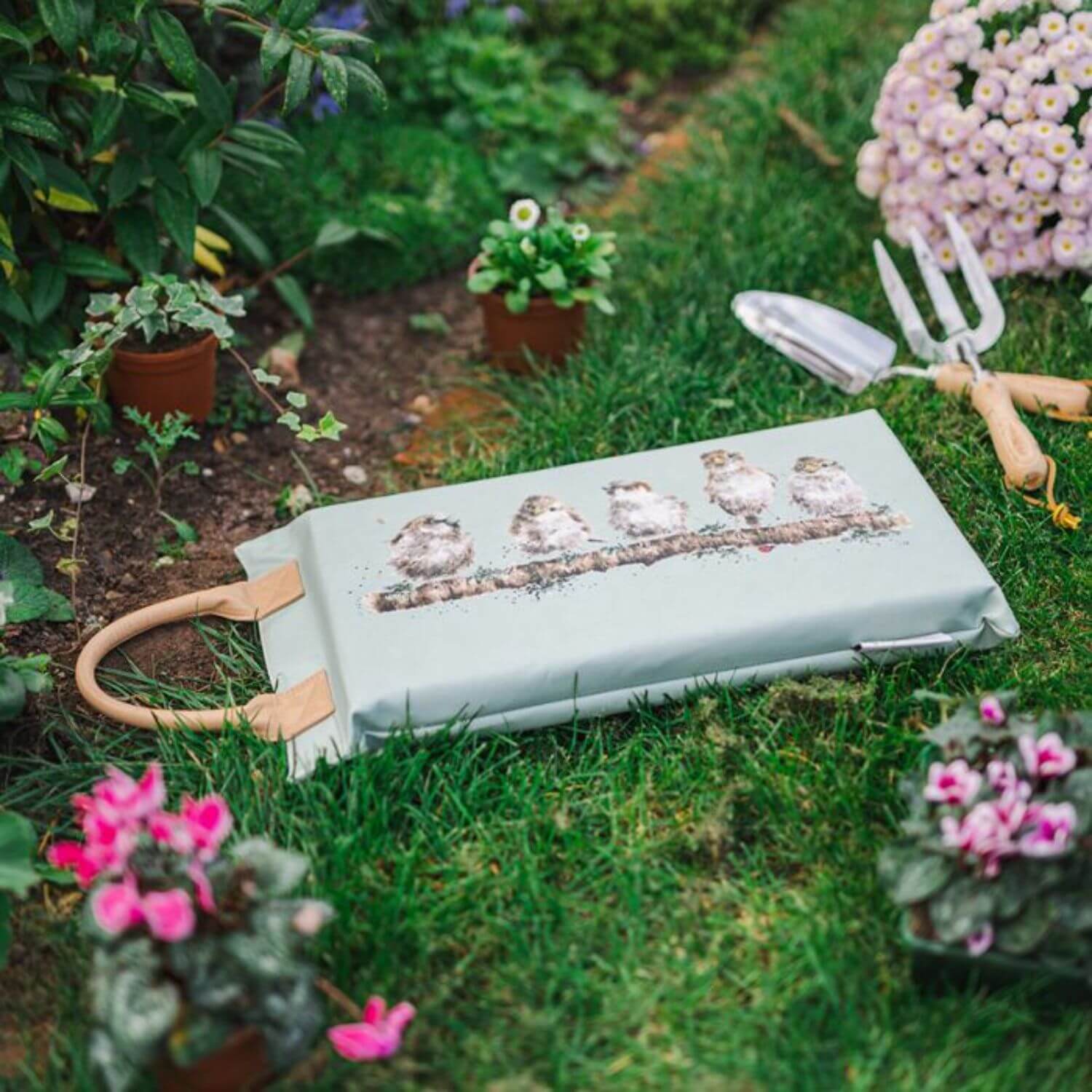 Buy Wrendale Designs | by Hannah Dale Garden Kneeler - Rabbit & Birds ...